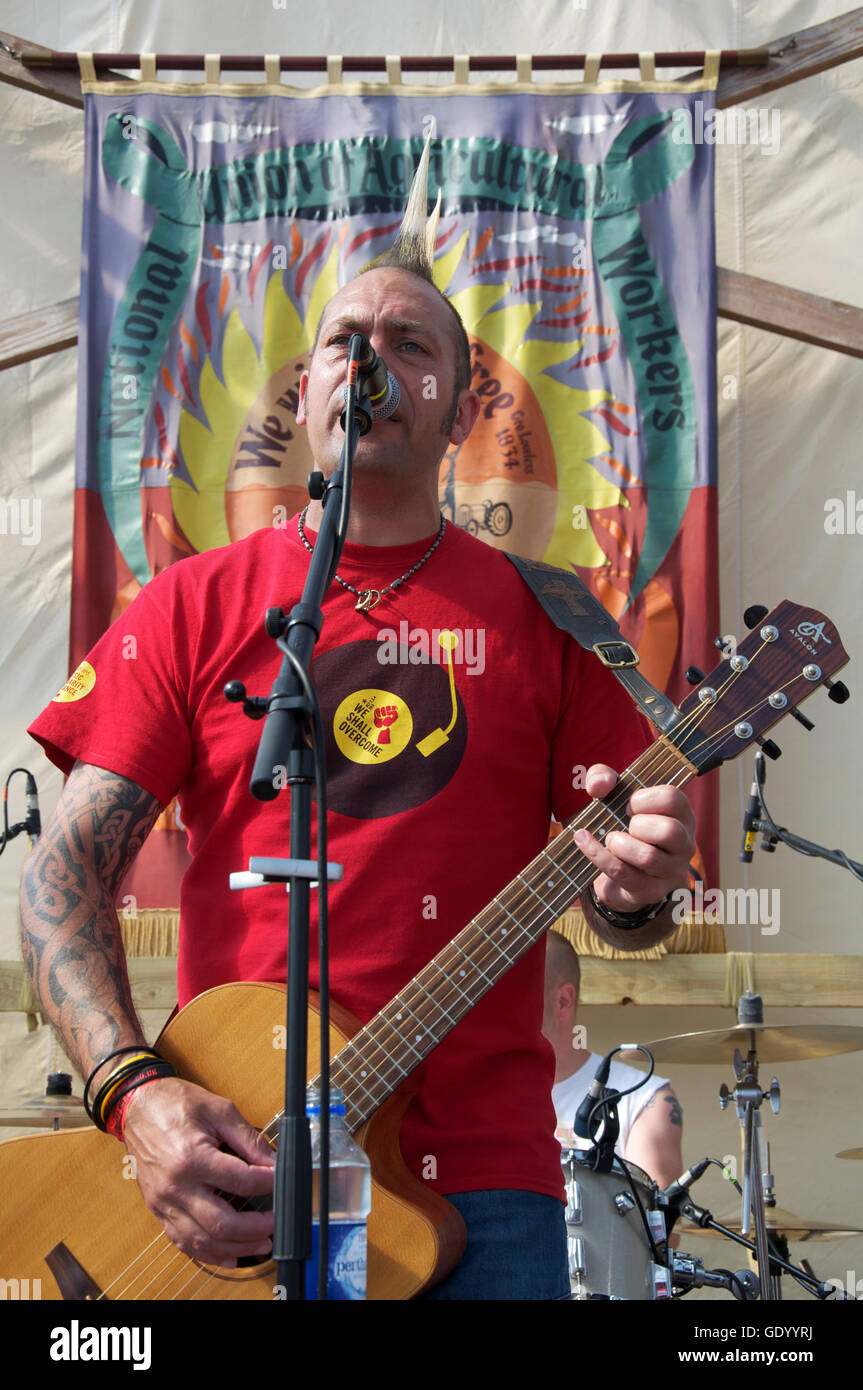 Ferocious dog band hi-res stock photography and images - Alamy