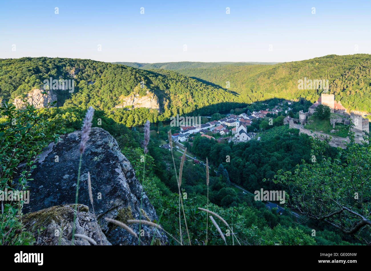 View of hardegg castle hi-res stock photography and images - Alamy