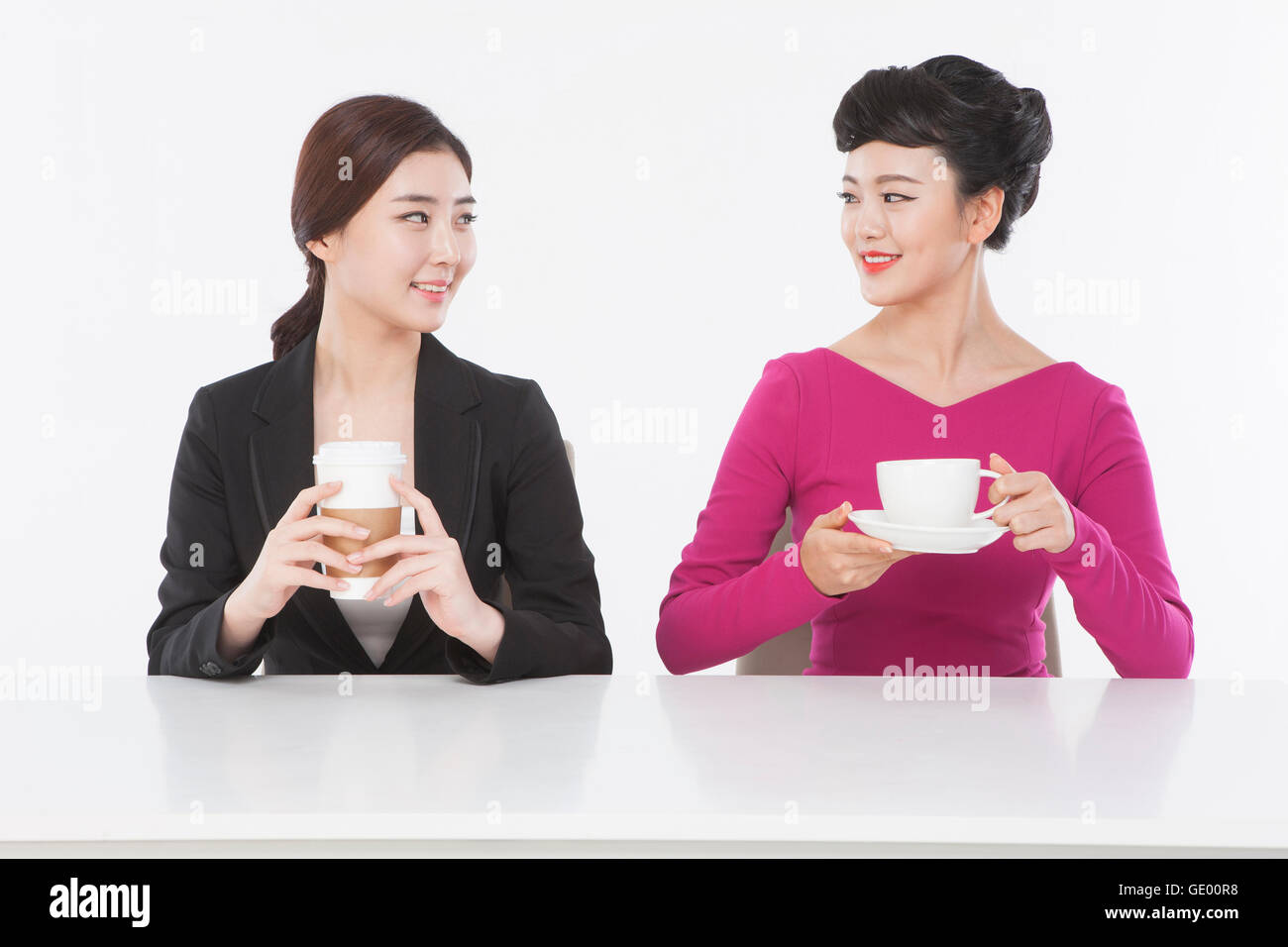 Portrait two business women hi-res stock photography and images - Alamy
