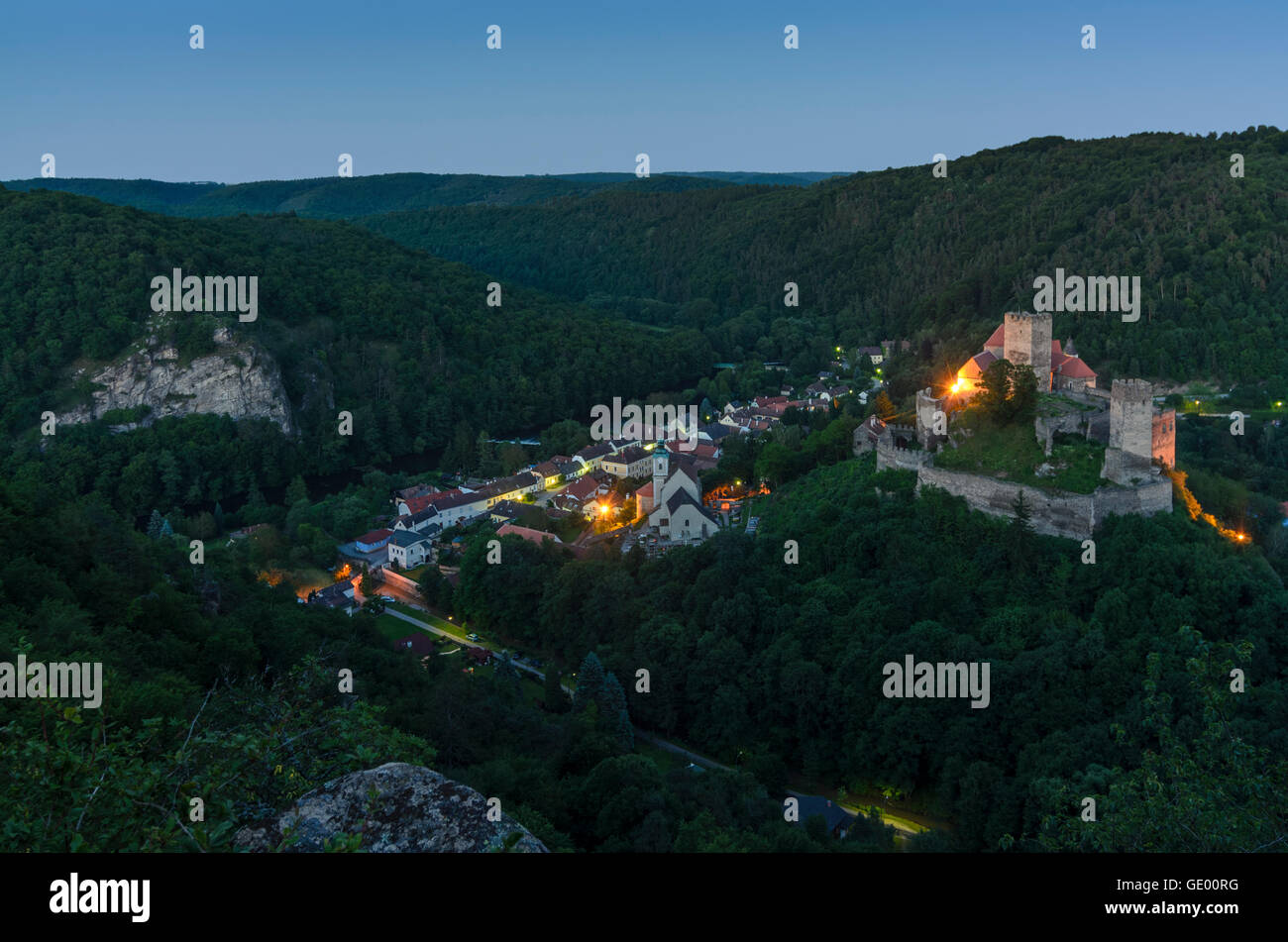 Castle hardegg hi-res stock photography and images - Alamy