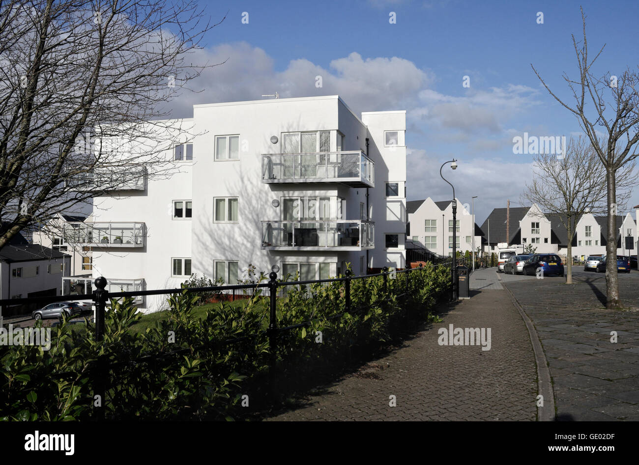 Modern housing development hi-res stock photography and images - Alamy