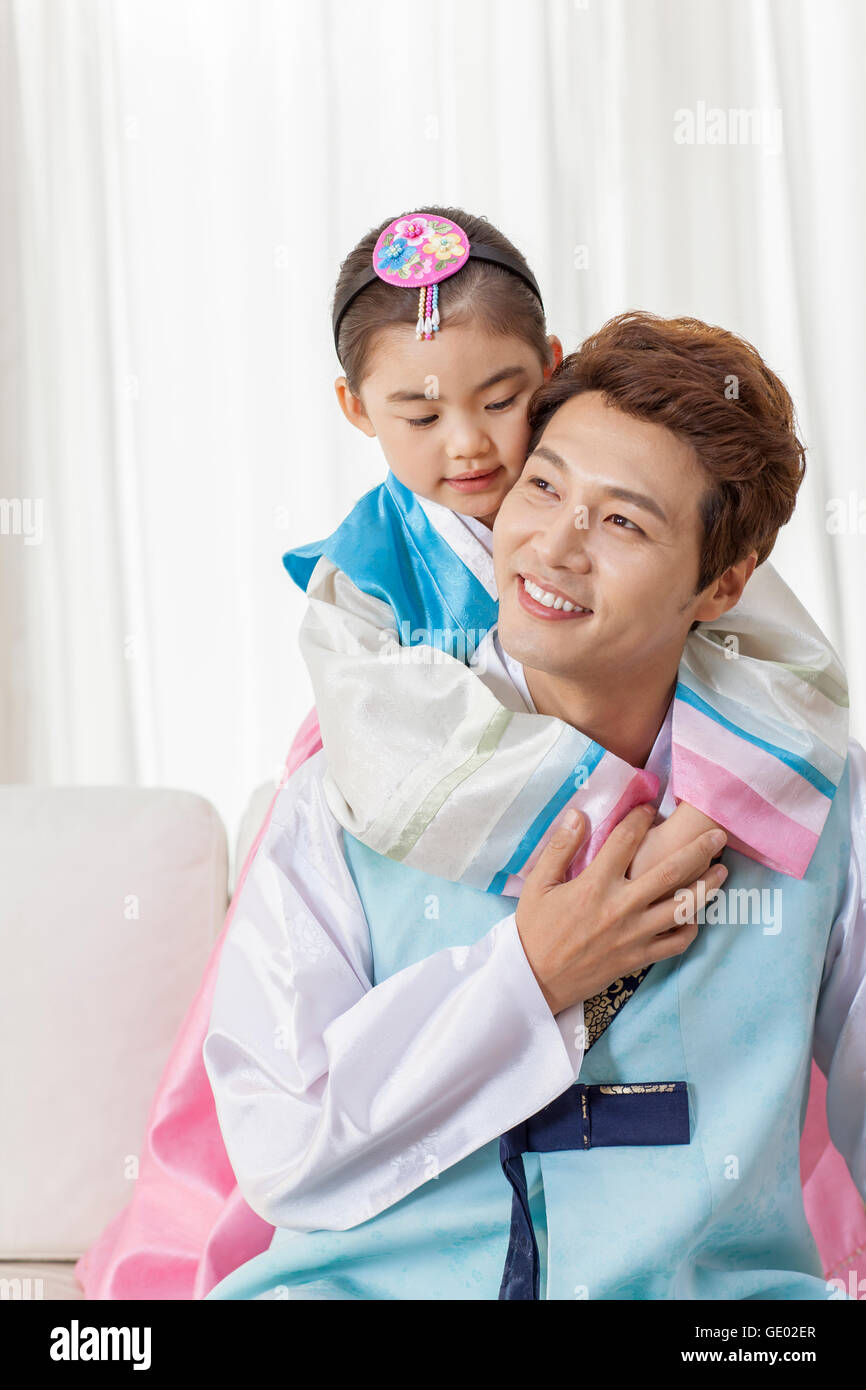 Loving father and daughter in traditional Korean clothes posing0 Stock ...