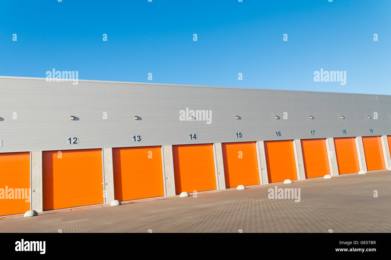 Roller doors hi-res stock photography and images - Alamy