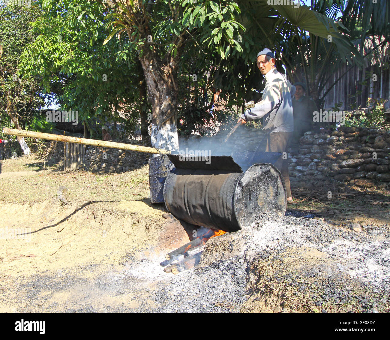 Tar hi-res stock photography and images - Alamy