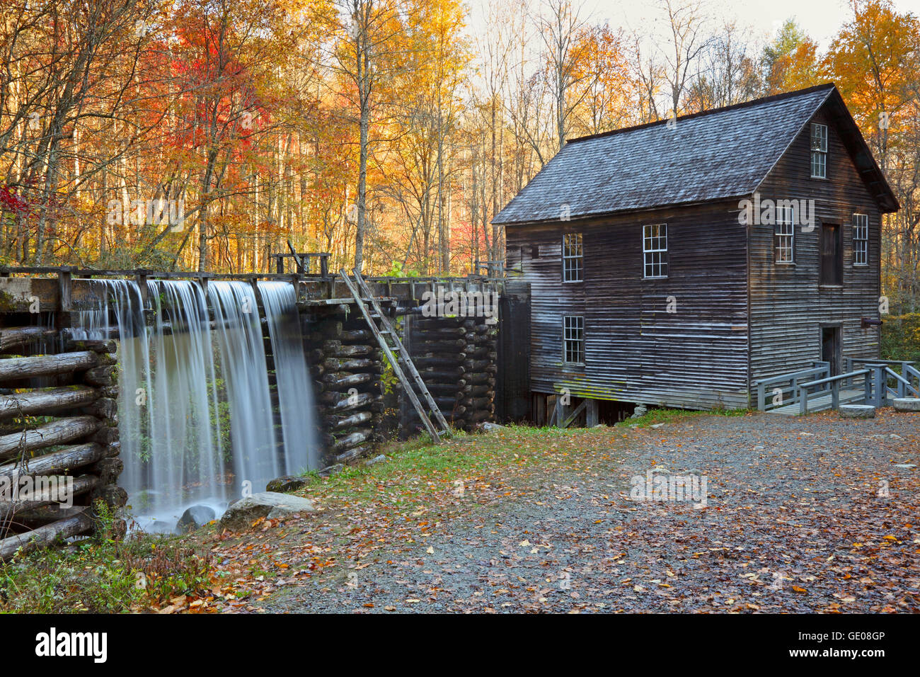 geography / travel, USA, North Carolina, Smoky Mountains, Mingus Mill ...