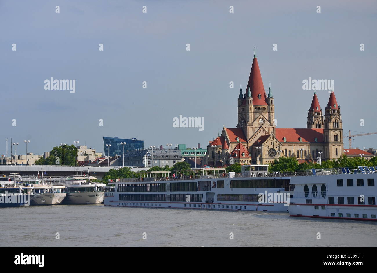 Marina vienna hi-res stock photography and images - Alamy