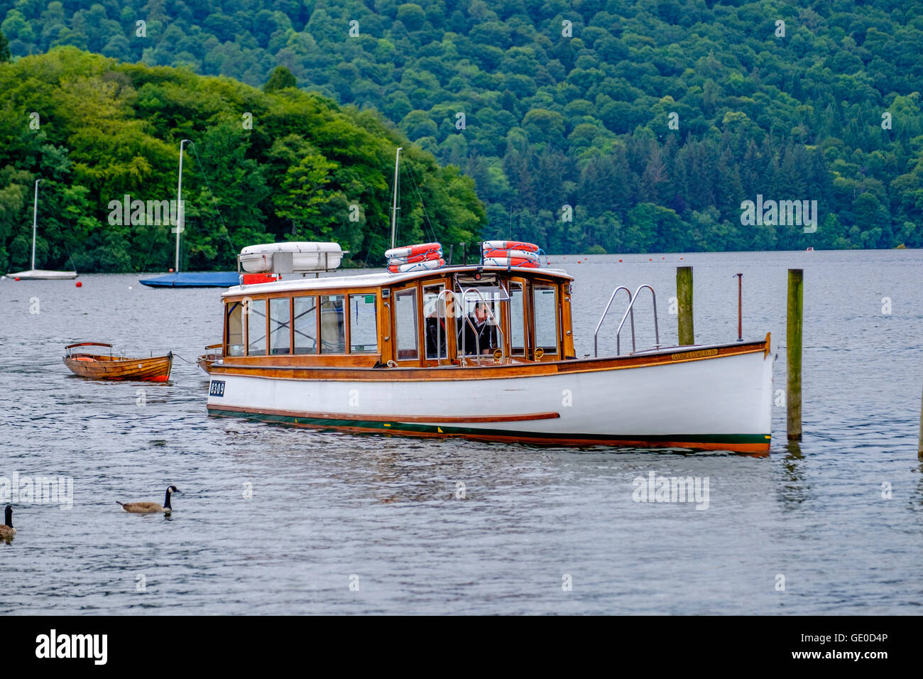 Rowing boat lake windermere hi-res stock photography and images - Alamy