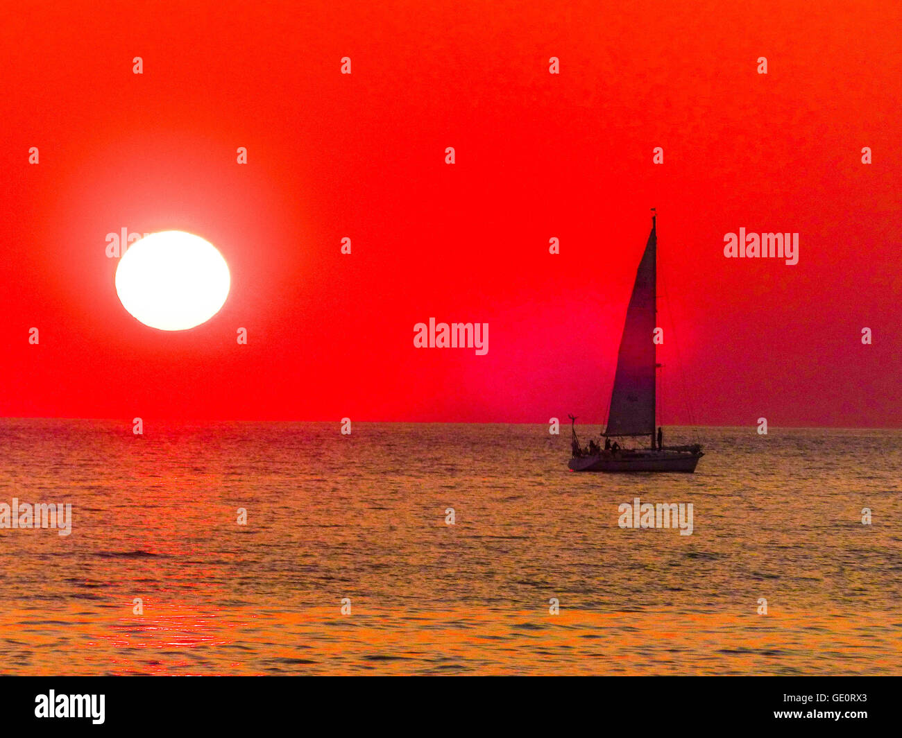 Late sunset sky hi-res stock photography and images - Alamy