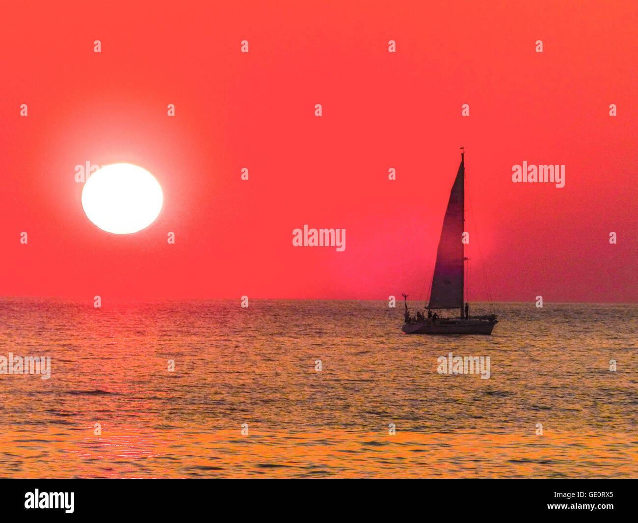 Late day sunset water hi-res stock photography and images - Alamy