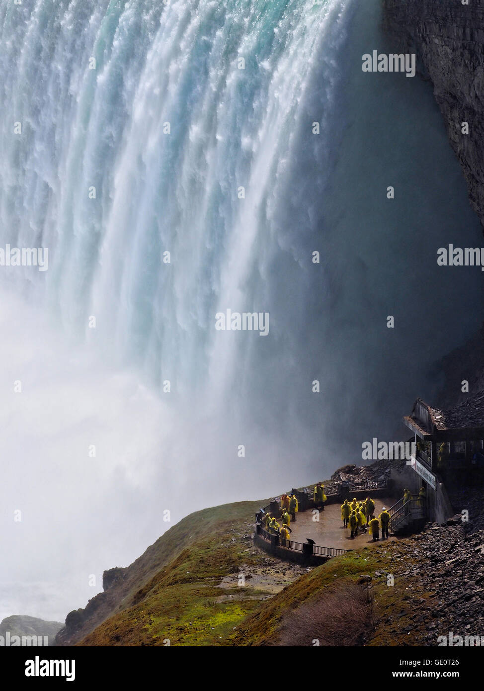 Niagara falls up close hi-res stock photography and images - Alamy