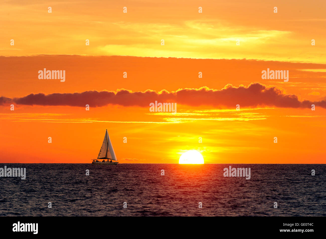 Sailing hi-res stock photography and images - Alamy