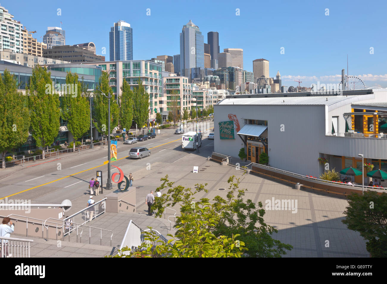The Alaskan Hwy waterfront businesses and buildings in Seattle ...