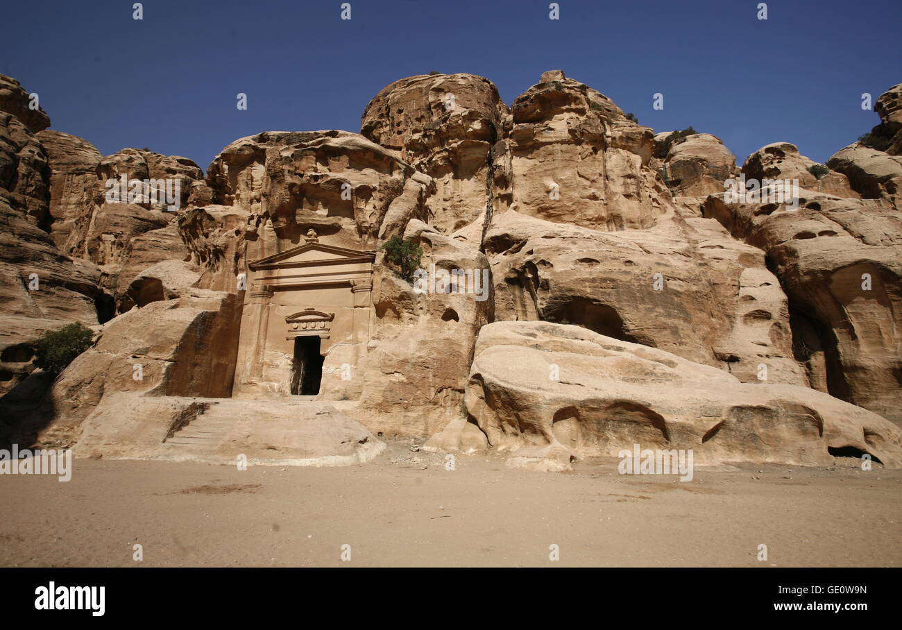 The Treasury of the little Petra in the Temple city of Petra in Jordan ...