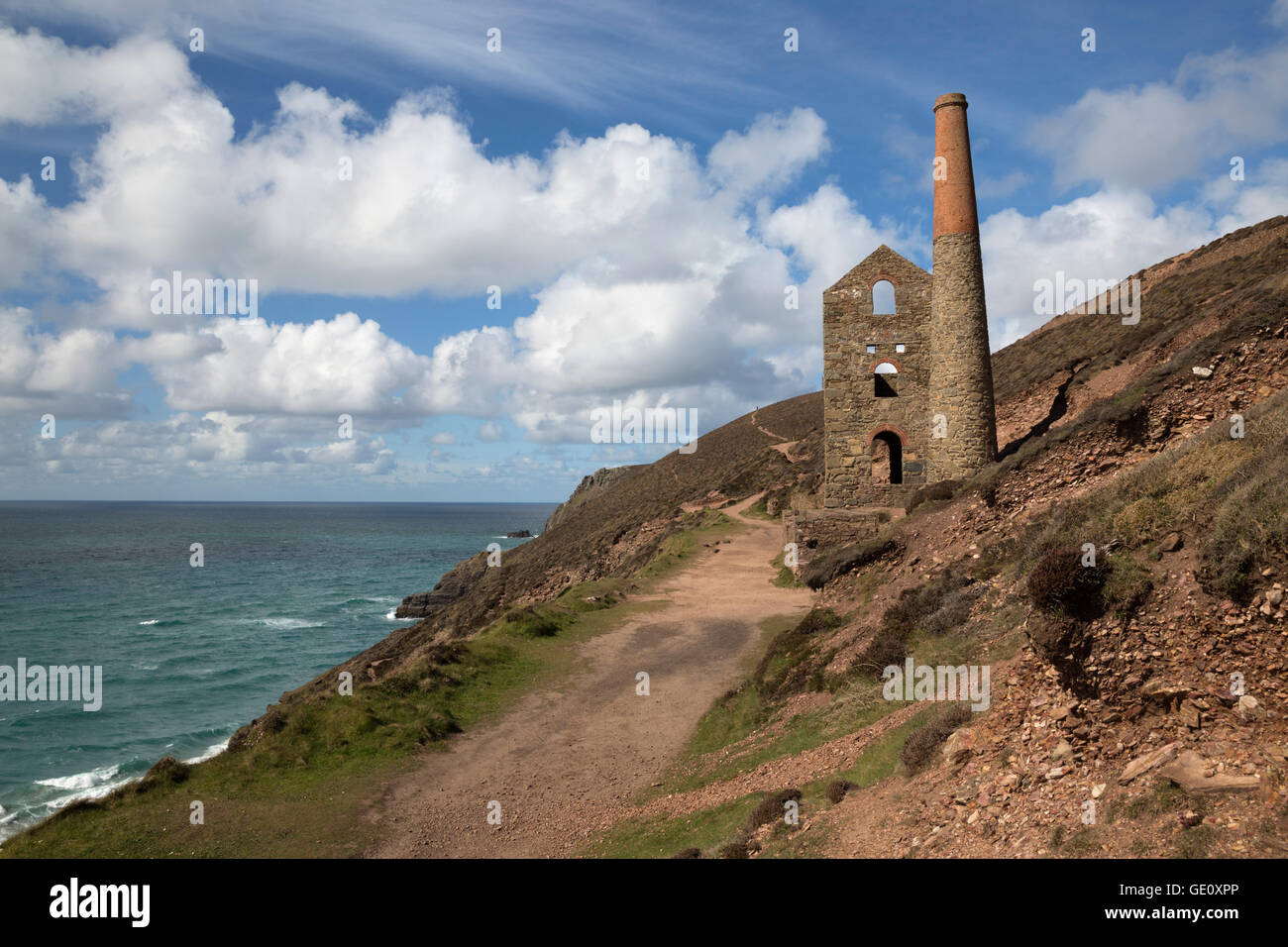 Wheal Coates Engine House and coastline, St Agnes, Cornwall, England ...