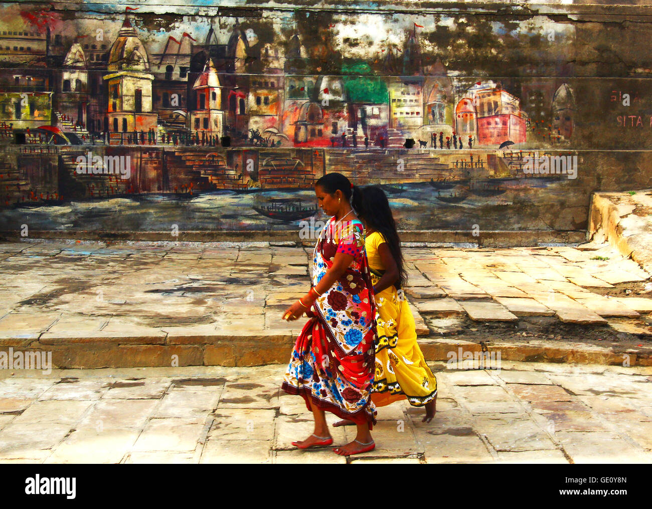 Varanasi street art hi-res stock photography and images - Alamy