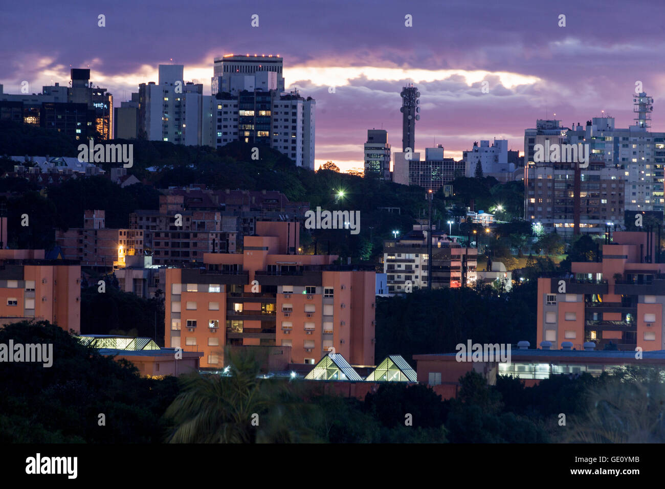 Porto alegre brazil night skyline hi-res stock photography and images ...