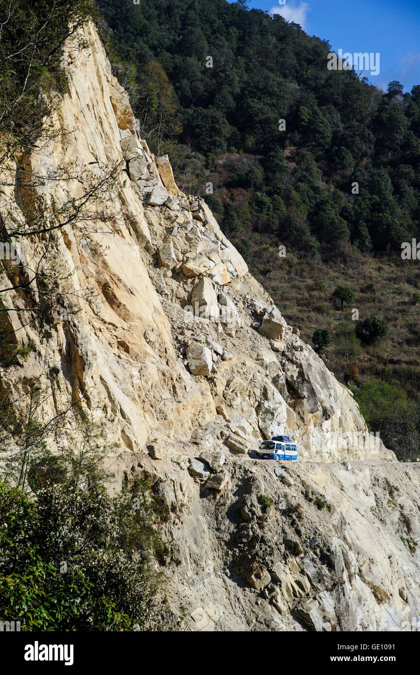 geography / travel, Bhutan, Tongsa, Tongs, drive to Tongsa, Additional ...