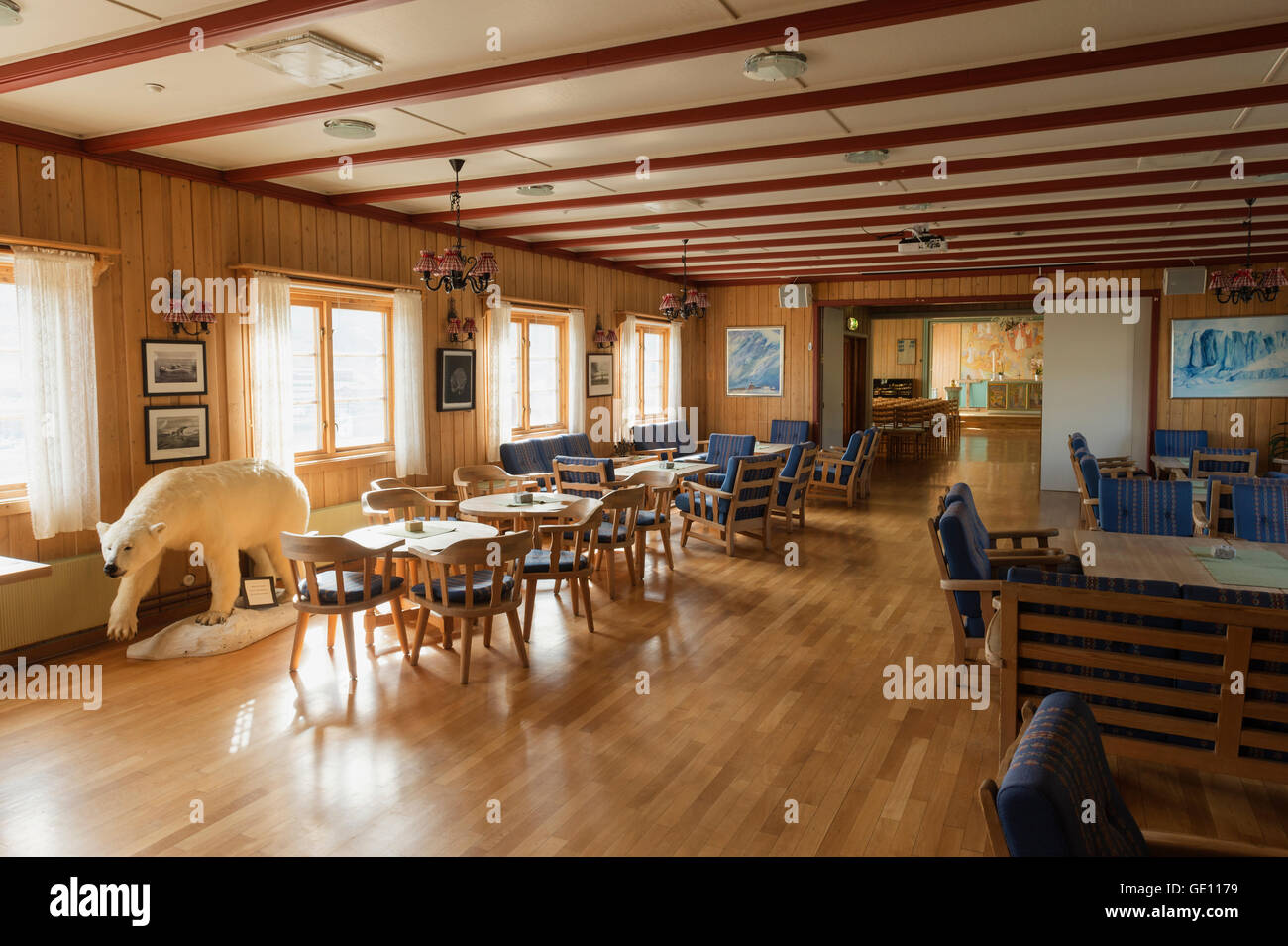 Svalbard house hi-res stock photography and images - Alamy
