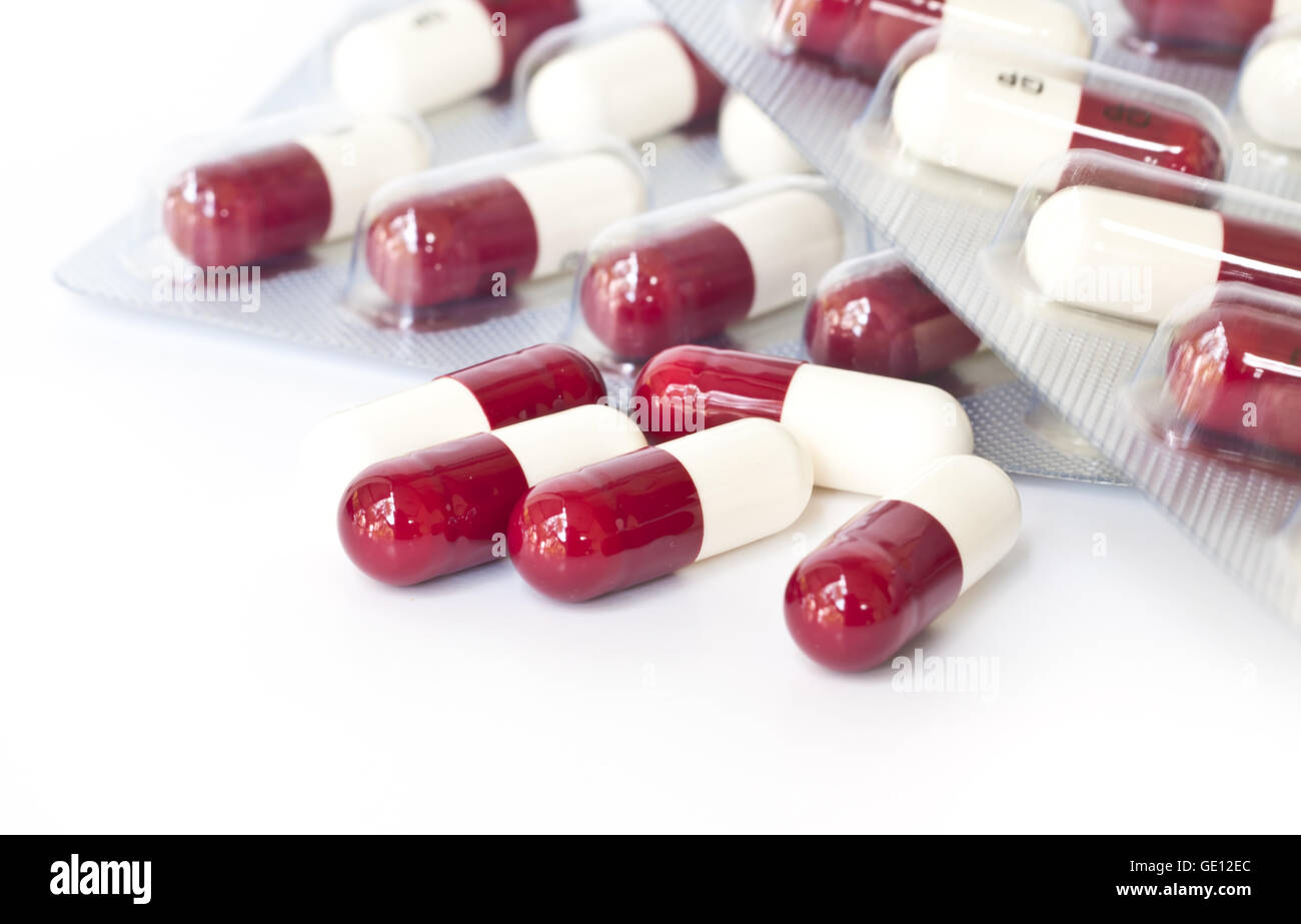 Medical capsules hi-res stock photography and images - Alamy