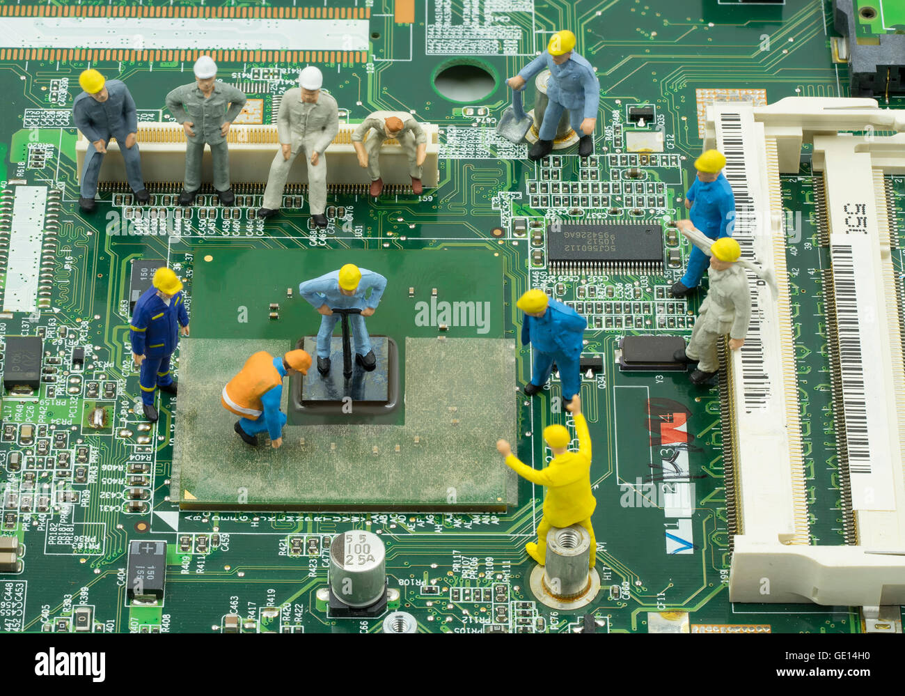 mini engineer team to repair chipset on green mainboard - can use to ...