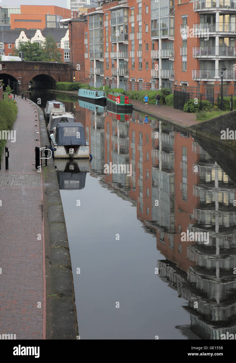 narrow boats on birmingham's main line canal Stock Photo - Alamy