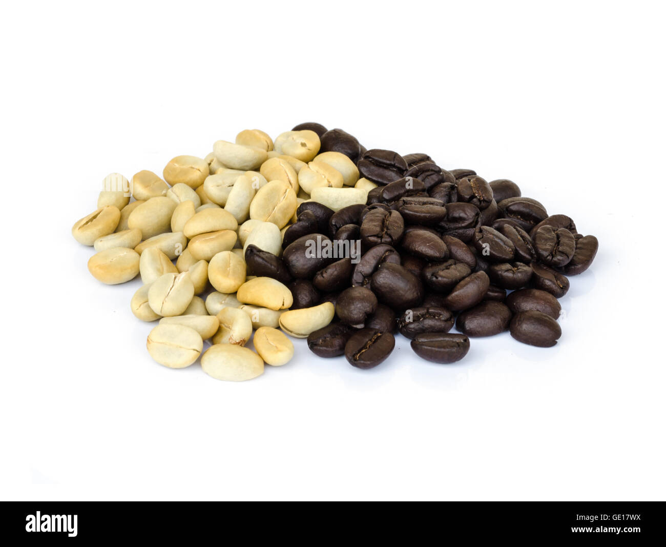 unroasted and roasted coffee beans from arabica coffee Stock Photo - Alamy