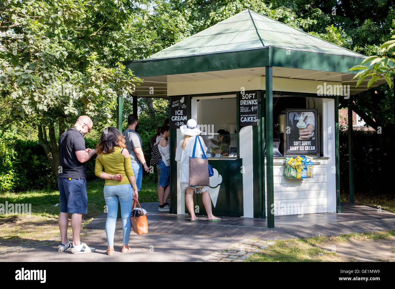 Ice stall historical hi-res stock photography and images - Alamy