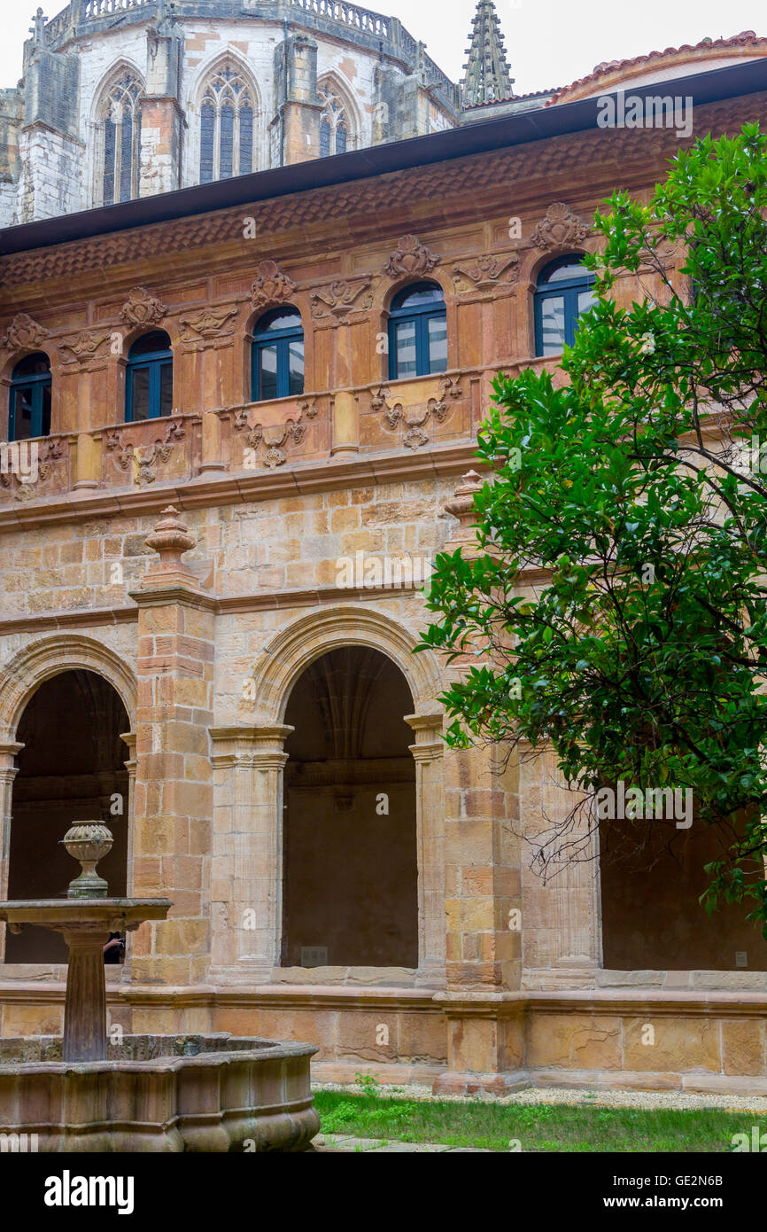 Christian nunnery hi-res stock photography and images - Alamy