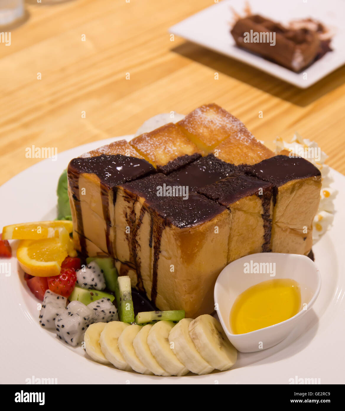 Toast bread ice cream hi-res stock photography and images - Alamy