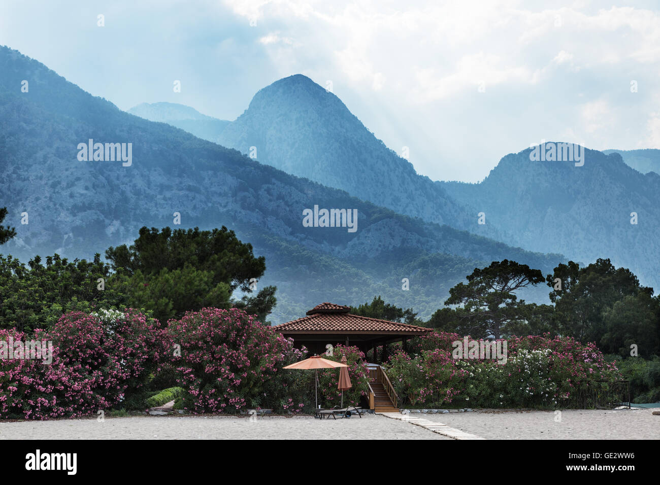 Slanting sunlight in the mountains at the beautiful coastline Stock ...