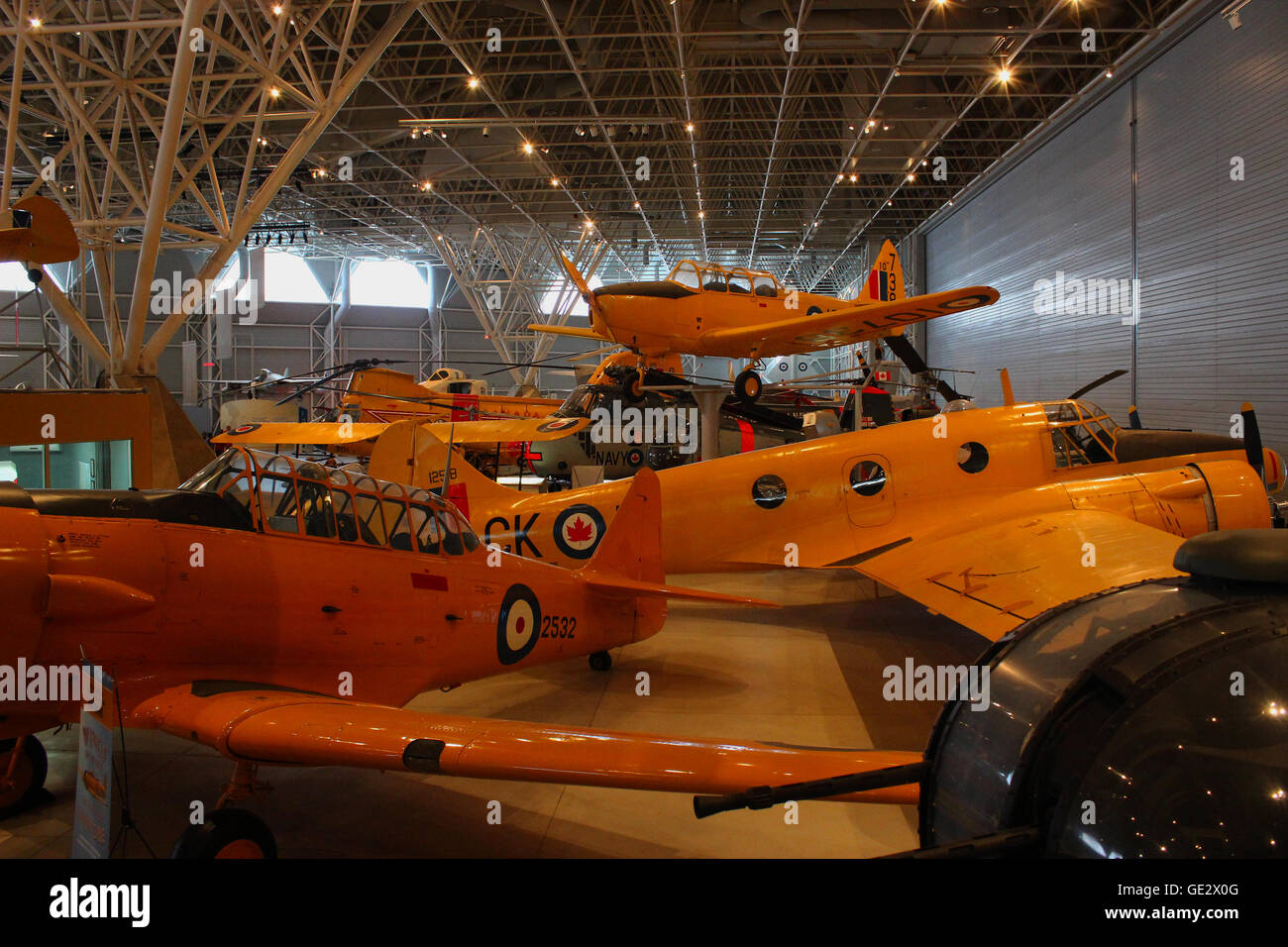 Planes in museum hi-res stock photography and images - Alamy
