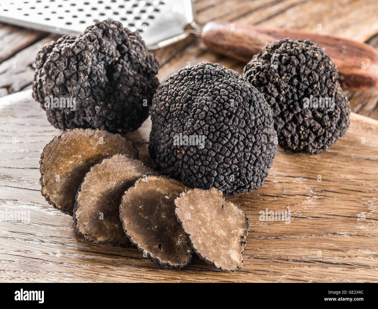 Black truffles and mushroom hi-res stock photography and images - Alamy