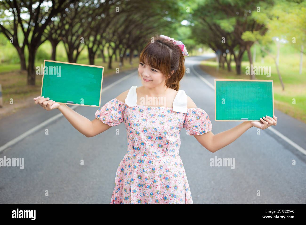 Green sign board hi-res stock photography and images - Alamy