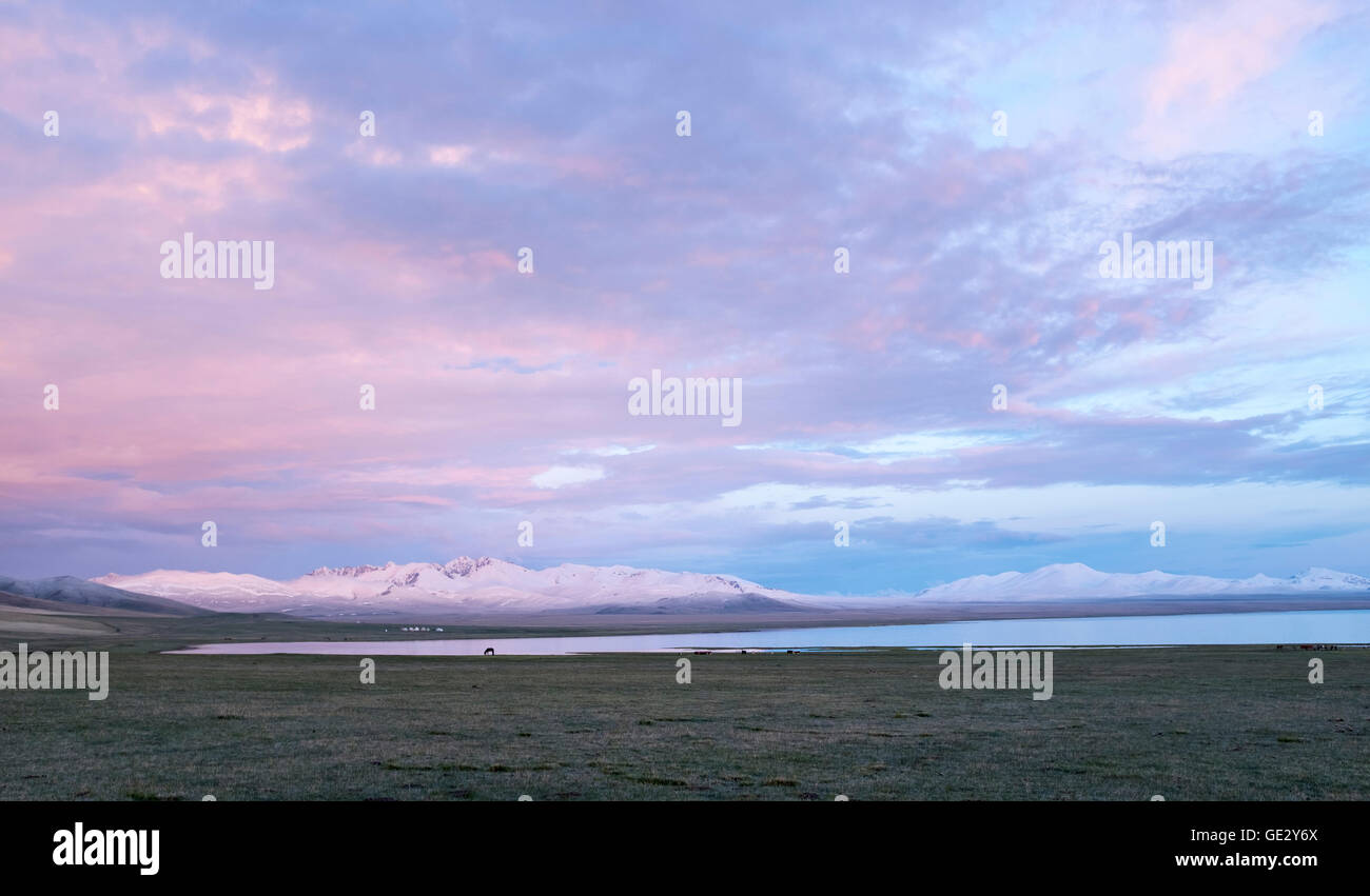 Song kul lake sunrise hi-res stock photography and images - Alamy