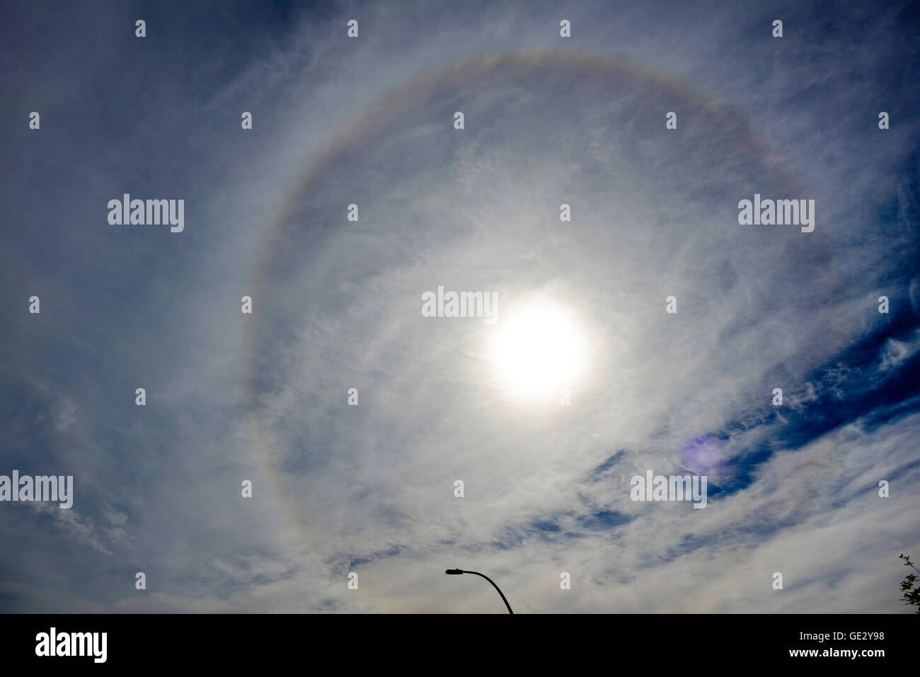 Halo around the sun hi-res stock photography and images - Alamy