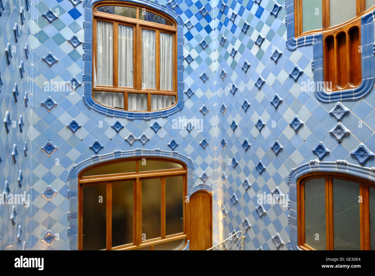 Casa Batilo, Barcelona Stock Photo - Alamy