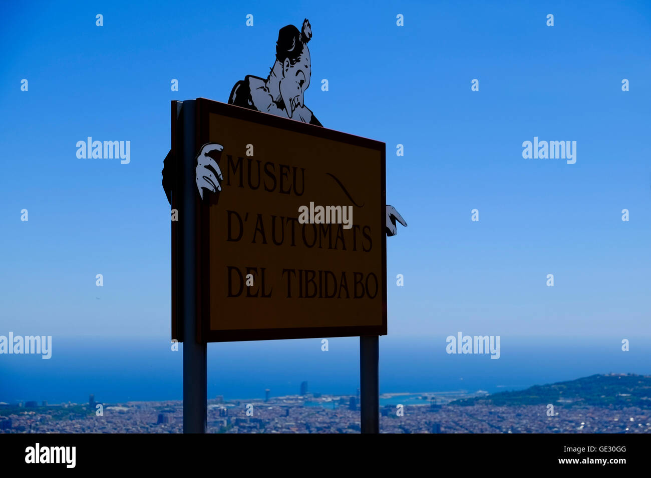 Tibidabo funfair barcelona hi-res stock photography and images - Alamy