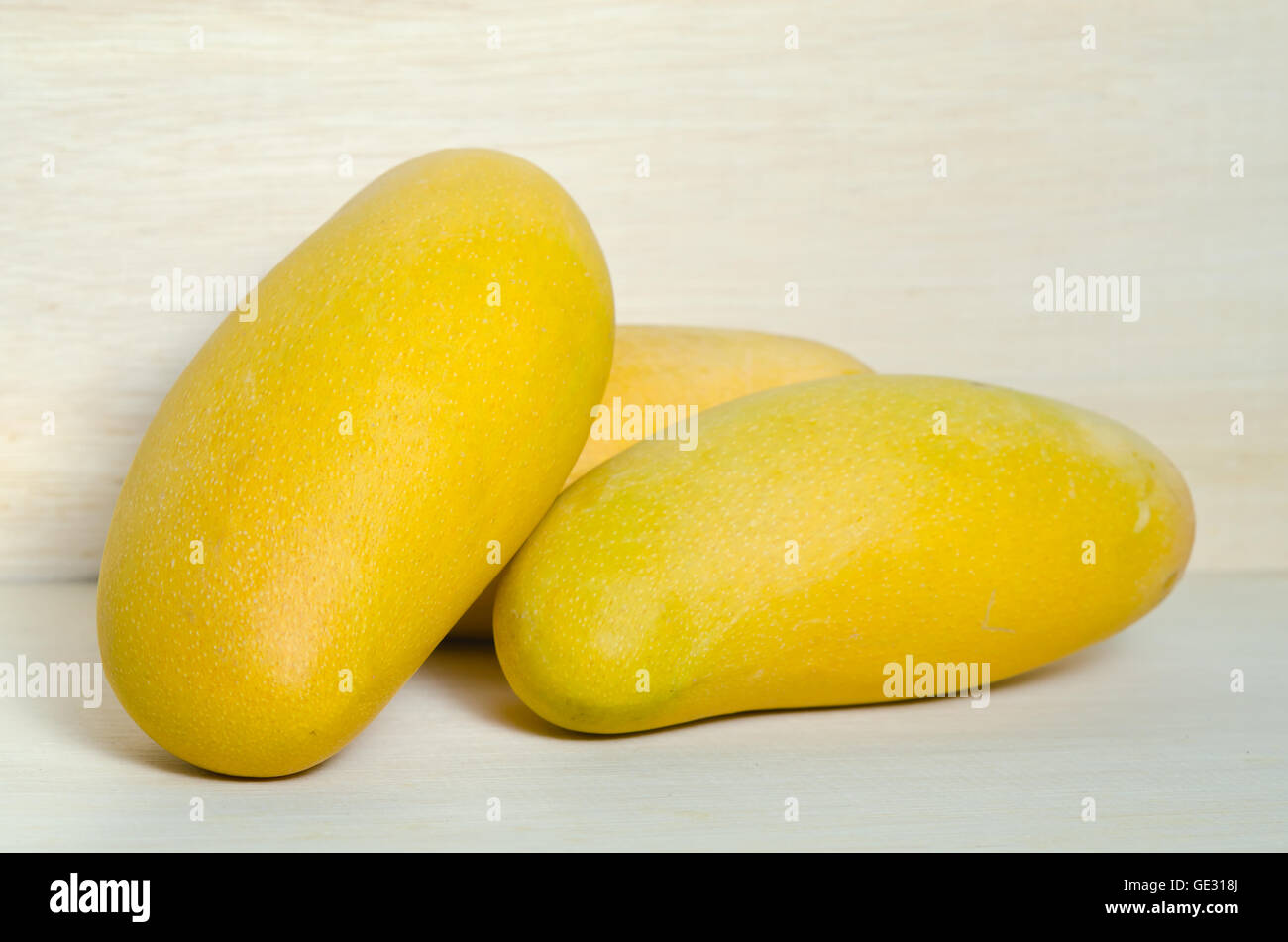 Ripe mango tree hi-res stock photography and images - Alamy