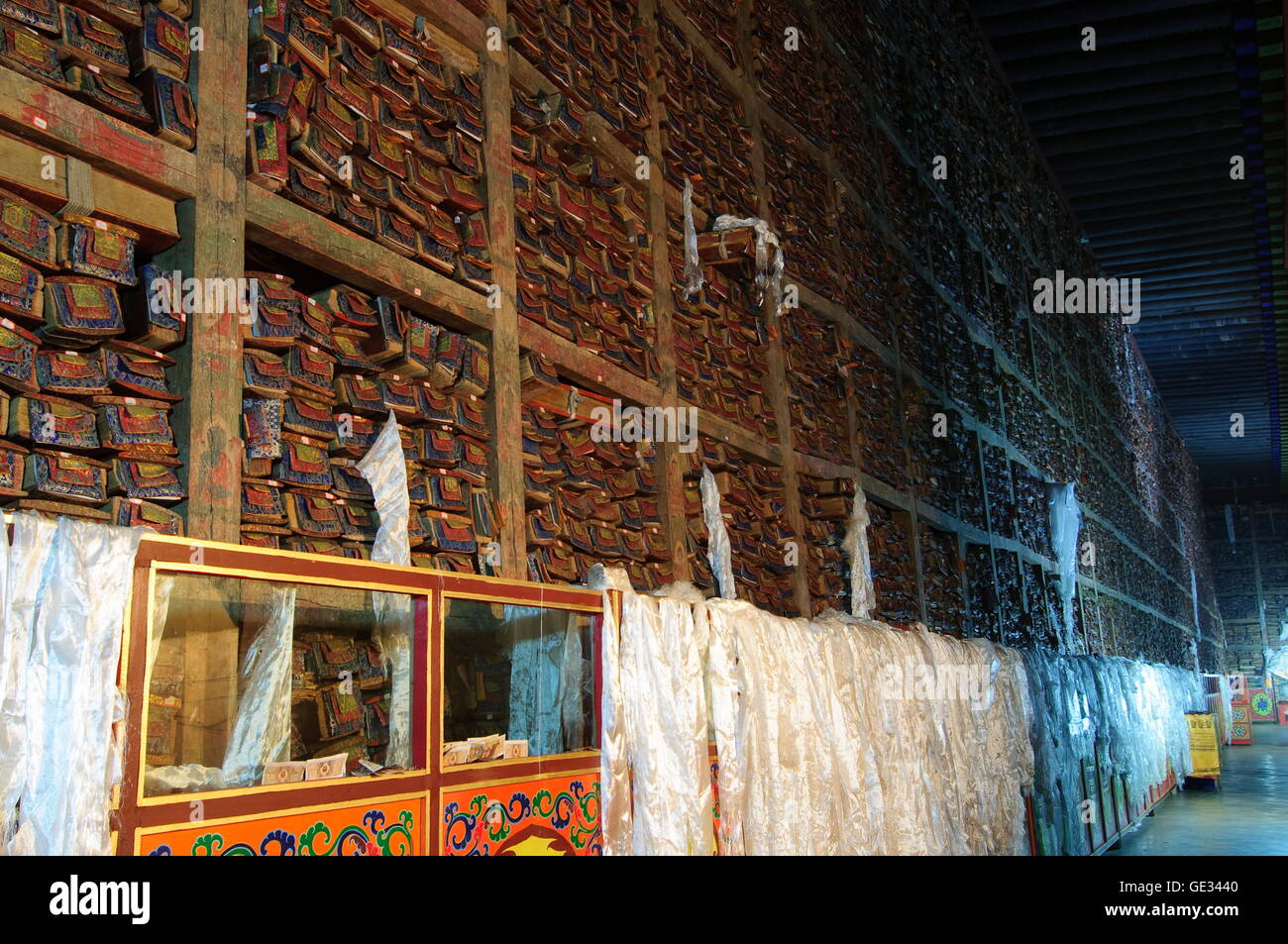 Tibet books hi-res stock photography and images - Alamy