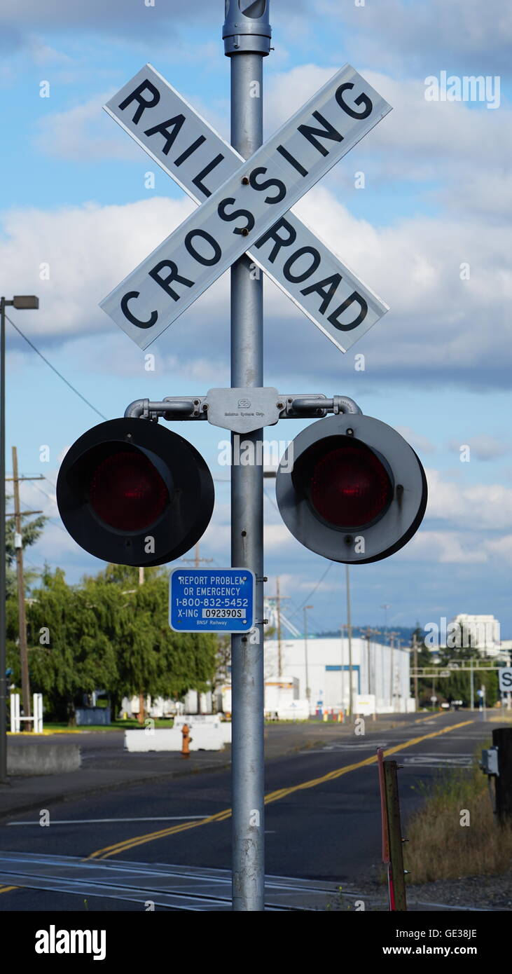 Yield sign at railroad crossing hi-res stock photography and images - Alamy