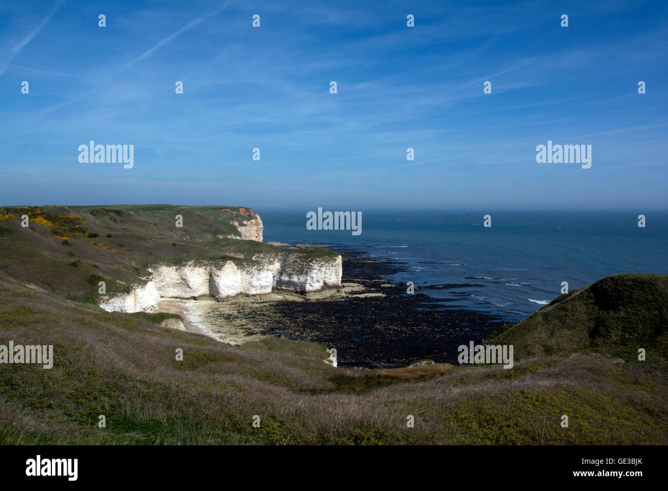 YORKSHIRE; FLAMBOROUGH HEAD; THE CHALK CLIFFS Stock Photo - Alamy