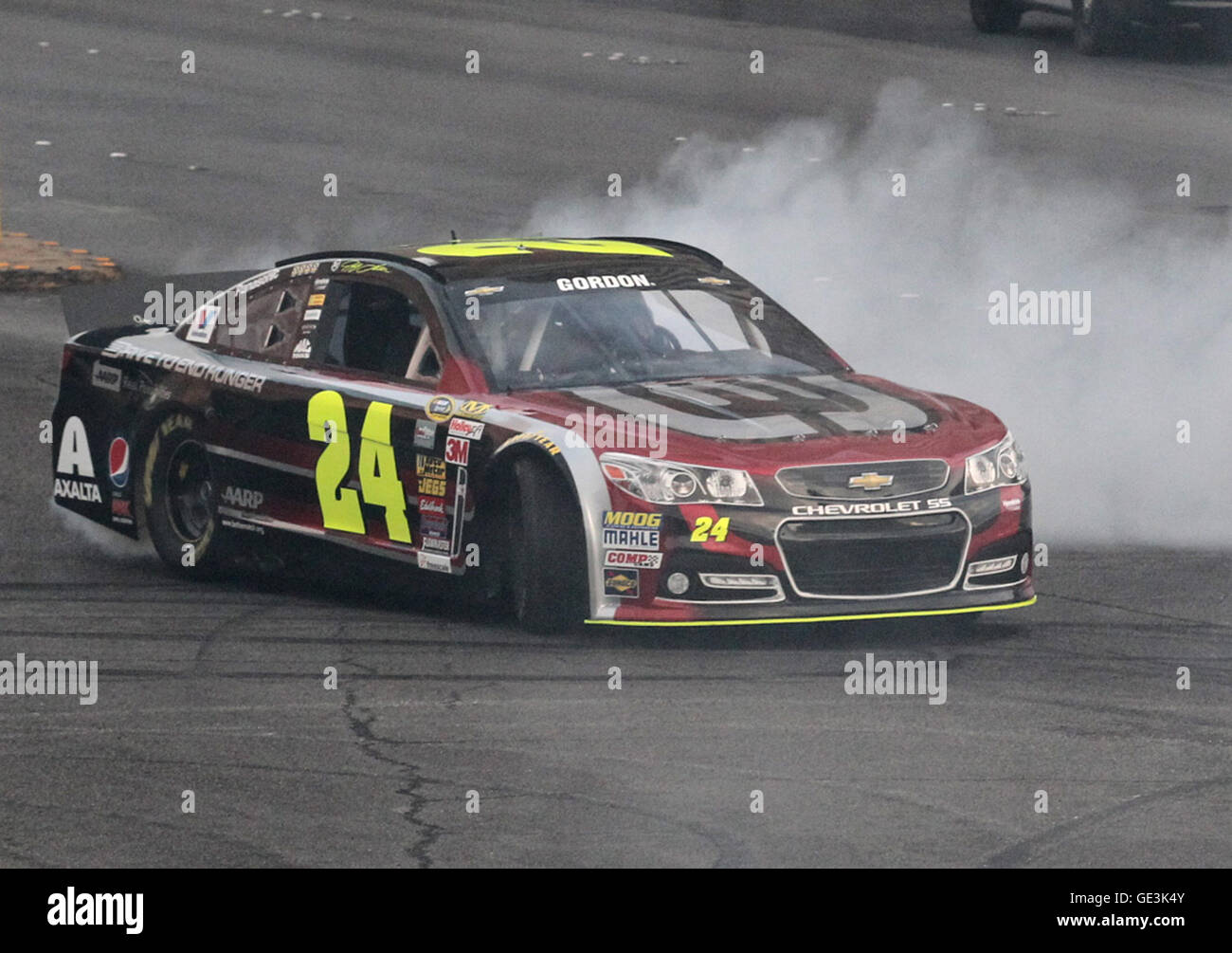 LAS VEGAS, NV - DECEMBER 4: Jeff Gordon performing donuts on Las Vegas ...