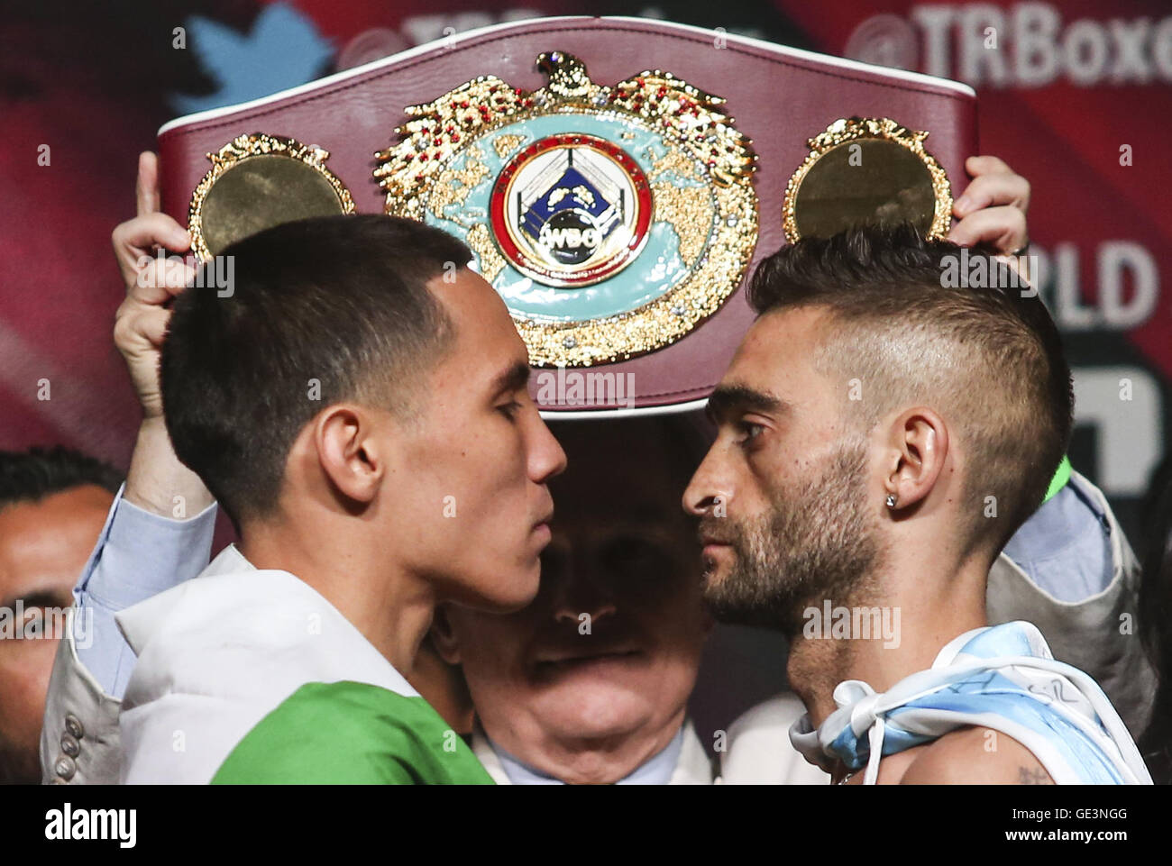 Las Vegas, Nevada, USA. 22nd July, 2016. Opponents Matias Rueda and Oscar Valdez, Jr. face off ...
