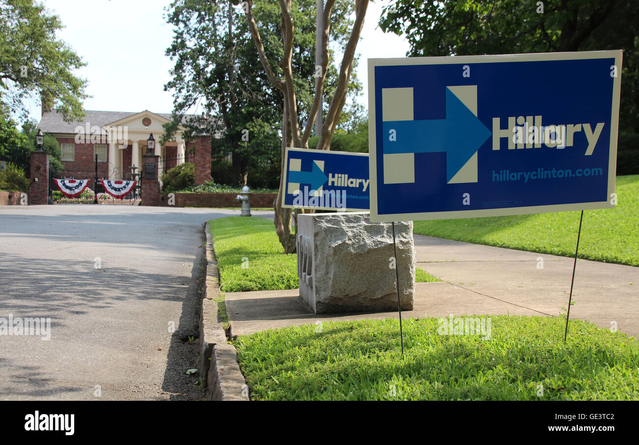 The Governors Mansion at the end of Center Street in Little Rock ...