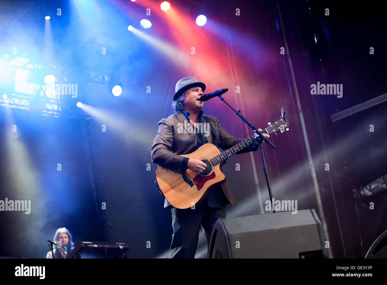 Runrig band hi-res stock photography and images - Alamy