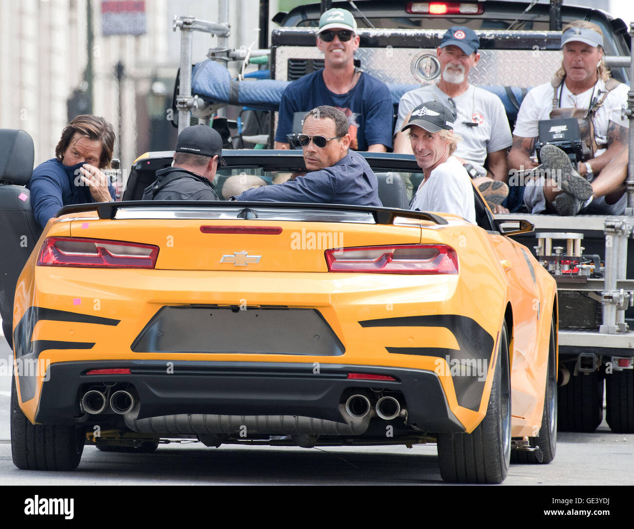 Transformers 5 car hi-res stock photography and images - Alamy