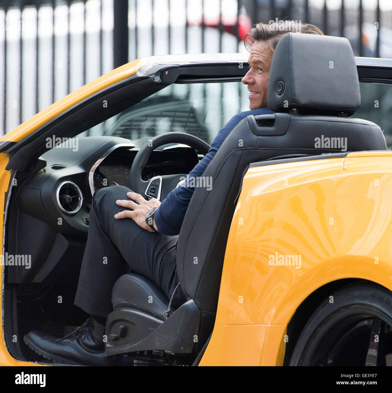 Mark wahlberg 11 jpg hi-res stock photography and images - Alamy