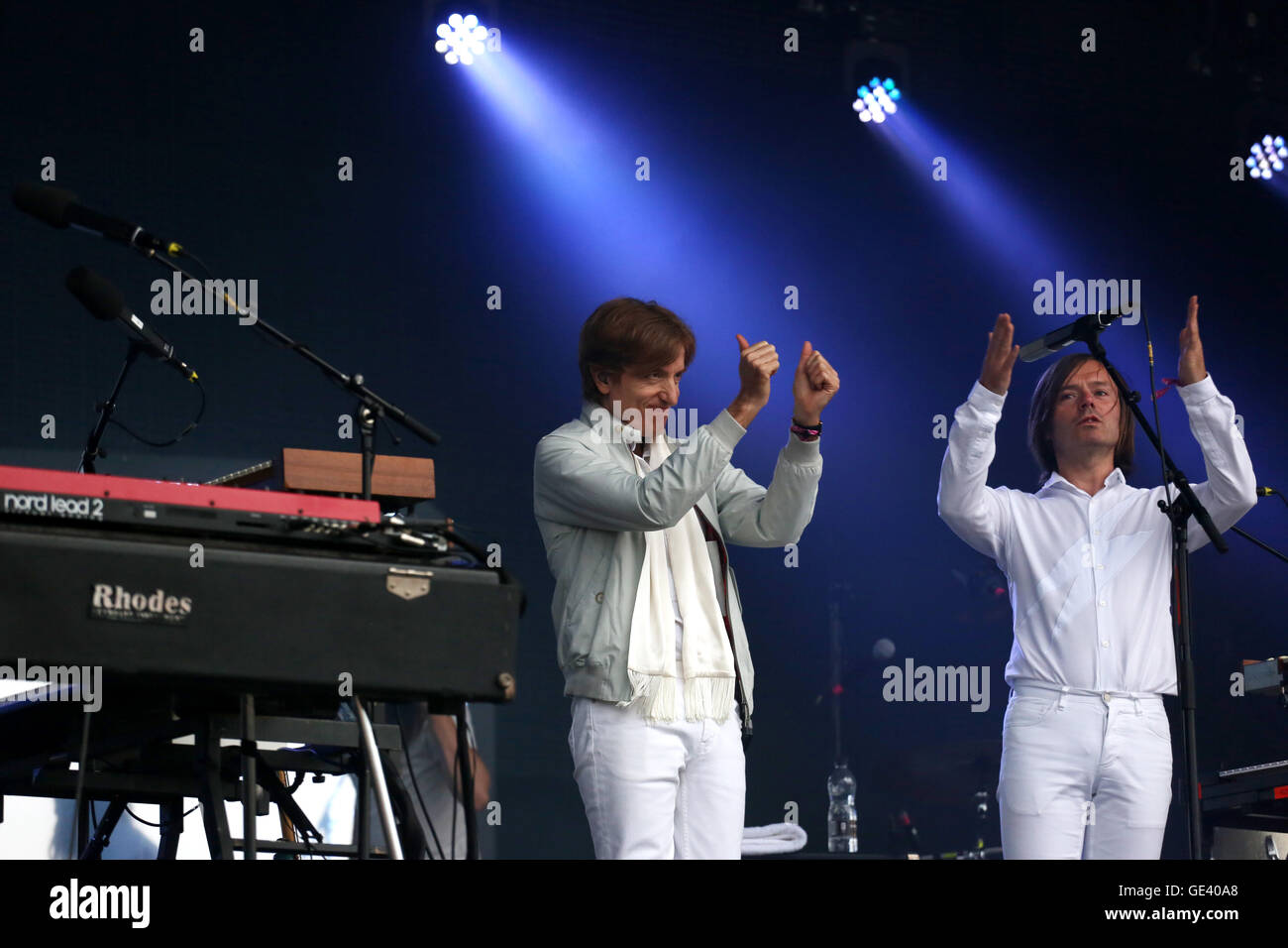 Jodrell Bank, Cheshire, UK. 23rd July, 2016. French duo Nicolas Godin ...