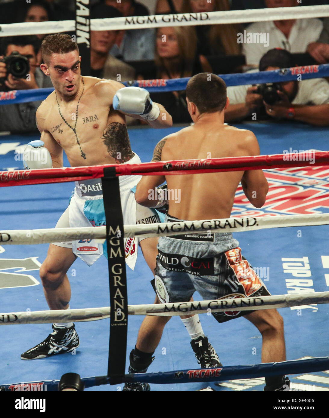 Oscar valdez boxing hi-res stock photography and images - Alamy