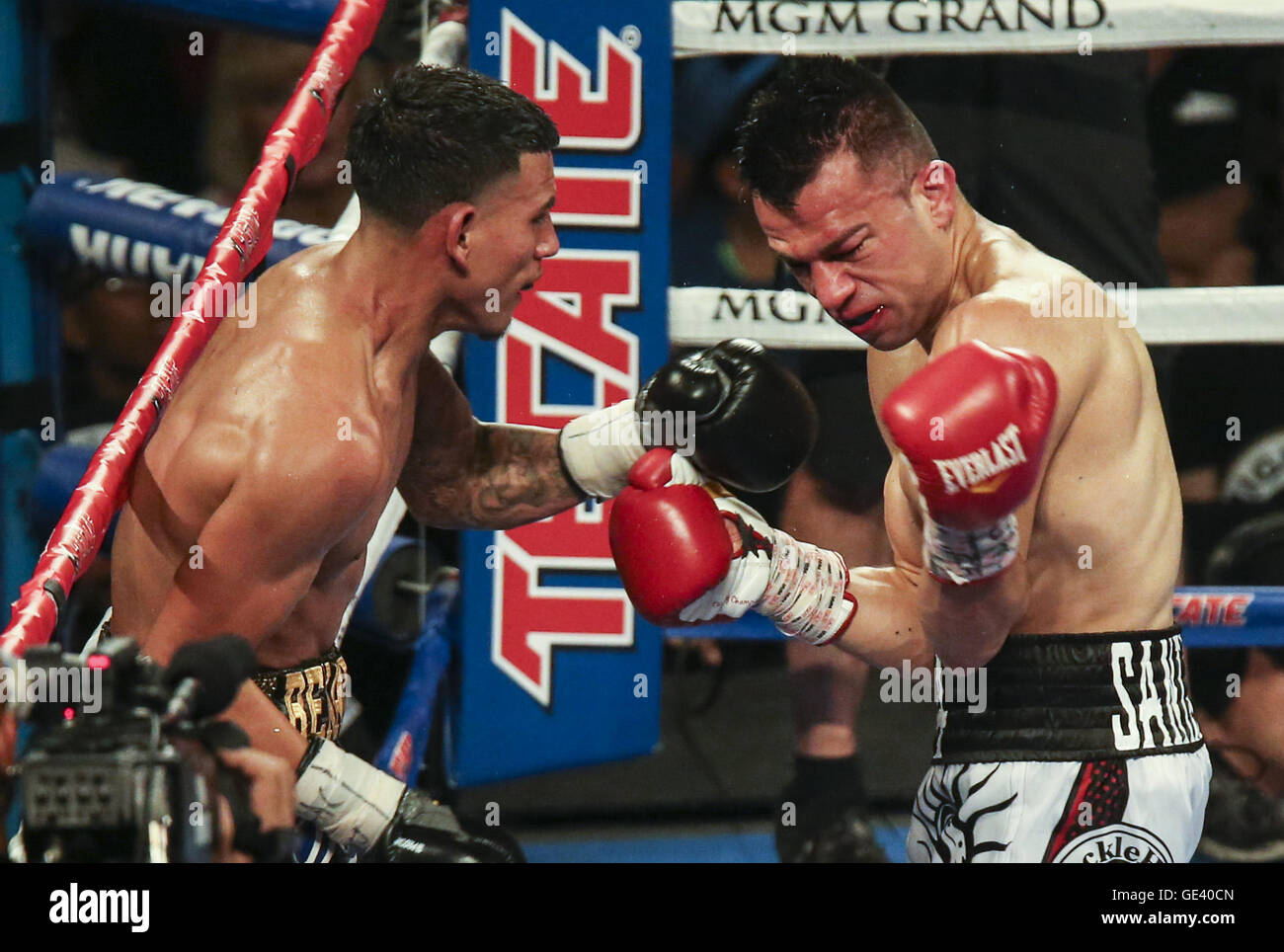 Las Vegas, Nevada, USA. 23rd July, 2016. Jose Benavidez, Jr. fights ...